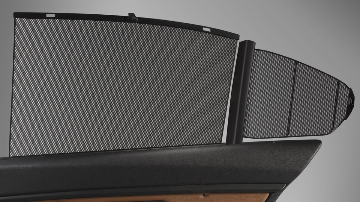 Rear Window Sunshades - Macauto